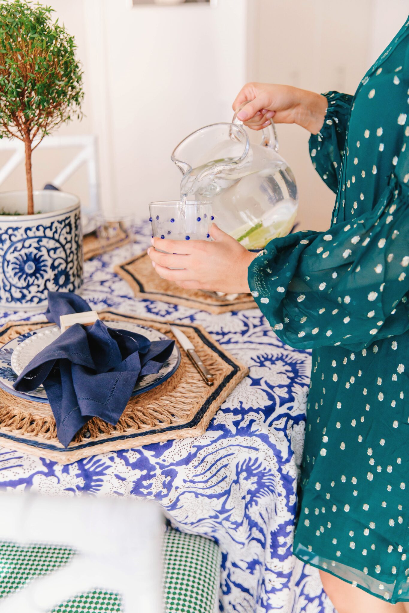 Apartment Dining Area Tour - Amy Littleson